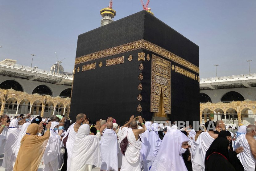Penggunaan Gelar Haji dan Persyaratan Usia Berhaji » Nabawi Mulia ...